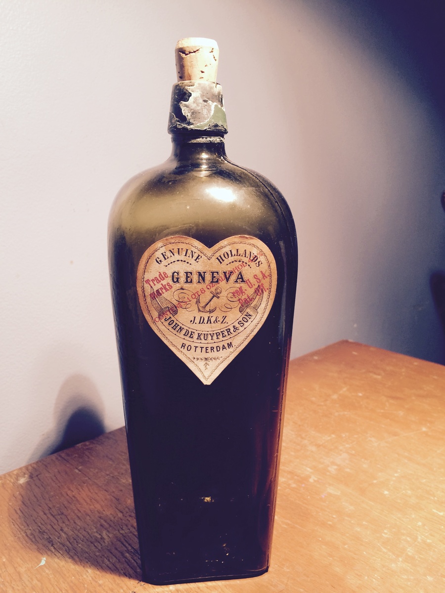 The Origins of Gin: History, Genever & Sailing Tradition | Lovesail